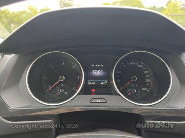Pelēks Volkswagen Tiguan 2019 Pērnava, ar dzinēja tilpumu 2.00 L un nobraukumu 129 tūkst. km par 18500 €, foto 4 vietnē AUTOMOTO.COM.LV