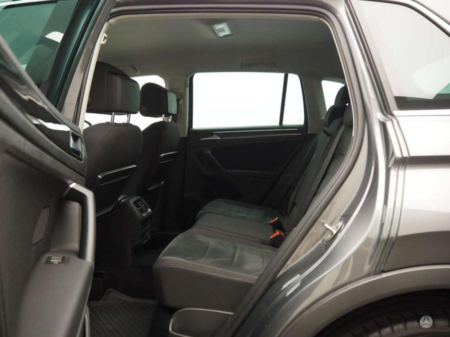 Grey Volkswagen Tiguan 2019 in Vilnius, with an engine capacity of 1.97 L and mileage of 137 thousand km for 20900 €, photo 14 on AUTOMOTO.COM.LV