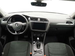 Grey Volkswagen Tiguan 2019 in Vilnius, with an engine capacity of 1.97 L and mileage of 137 thousand km for 20900 €, photo 19 on AUTOMOTO.COM.LV