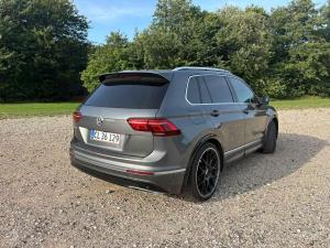 Grey Volkswagen Tiguan 2019 in Panevezys, with an engine capacity of 1.97 L and mileage of 233 thousand km for 18999 €, photo 5 on AUTOMOTO.COM.LV