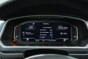 Grey Volkswagen Tiguan 2019 in Marupe, with an engine capacity of 2.00 L and mileage of 161 thousand km for 19200 €, photo 14 on AUTOMOTO.COM.LV