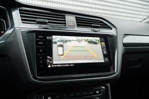 Grey Volkswagen Tiguan 2019 in Marupe, with an engine capacity of 2.00 L and mileage of 161 thousand km for 19200 €, photo 15 on AUTOMOTO.COM.LV