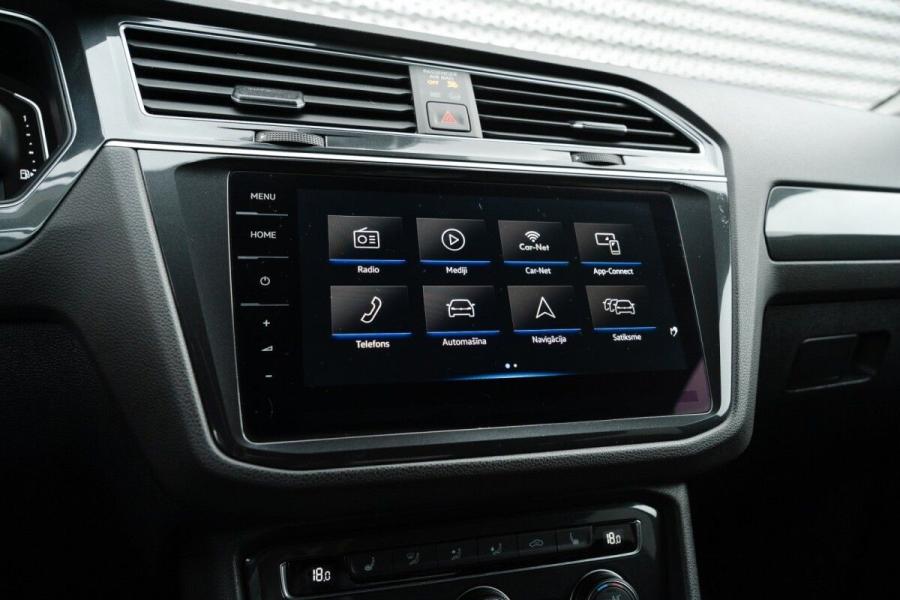 Grey Volkswagen Tiguan 2019 in Marupe, with an engine capacity of 2.00 L and mileage of 161 thousand km for 19200 €, photo 16 on AUTOMOTO.COM.LV