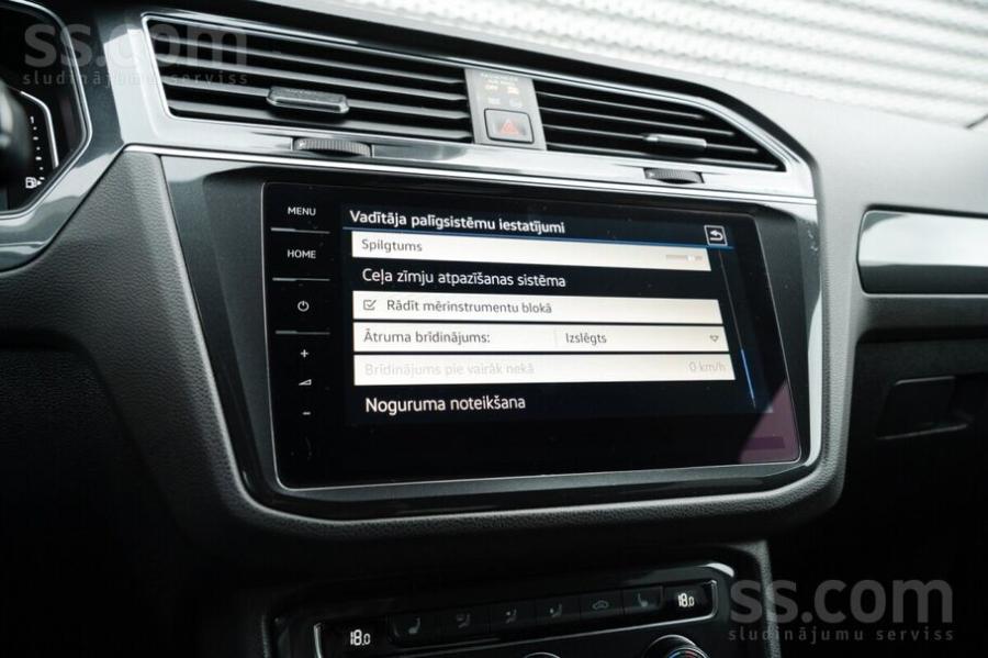 Pelēks Volkswagen Tiguan 2019 Rīga, ar dzinēja tilpumu 2.00 L un nobraukumu 161 tūkst. km par 19200 €, foto 19 vietnē AUTOMOTO.COM.LV