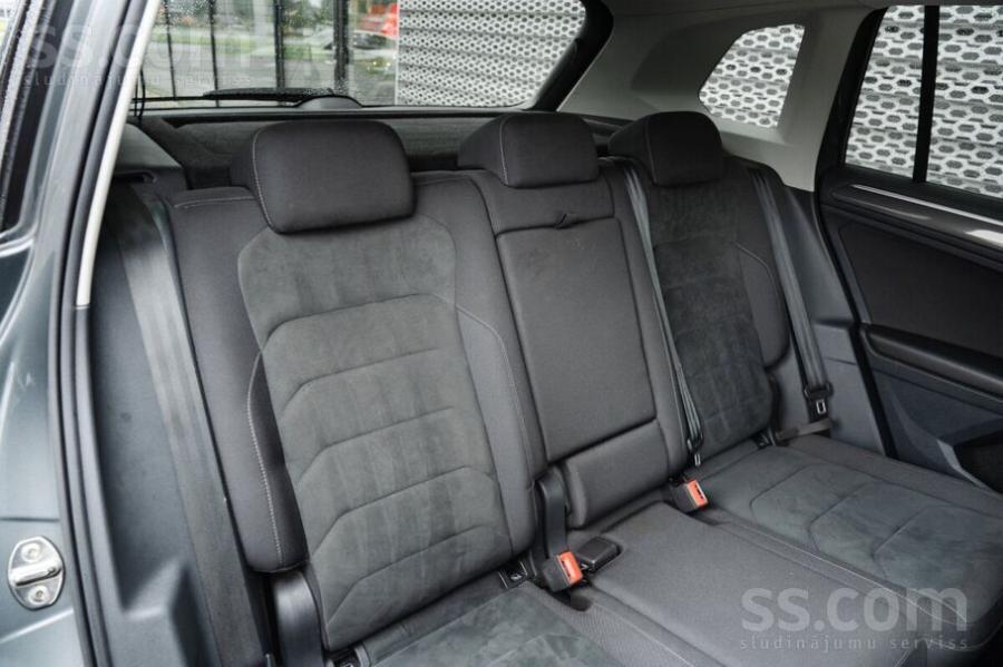 Pelēks Volkswagen Tiguan 2019 Rīga, ar dzinēja tilpumu 2.00 L un nobraukumu 161 tūkst. km par 19200 €, foto 27 vietnē AUTOMOTO.COM.LV
