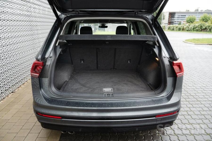 Pelēks Volkswagen Tiguan 2019 Rīga, ar dzinēja tilpumu 2.00 L un nobraukumu 161 tūkst. km par 19200 €, foto 29 vietnē AUTOMOTO.COM.LV