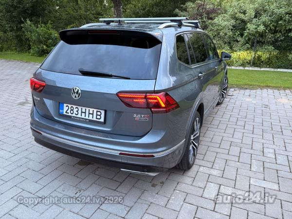 Volkswagen Tiguan 2019 in Tallinn on AUTOMOTO.COM.LV Grey Volkswagen Tiguan 2019 in Tallinn, with an engine capacity of 2.00 L and mileage of 160 thousand km for 24500 €, photo 6 on AUTOMOTO.COM.LV