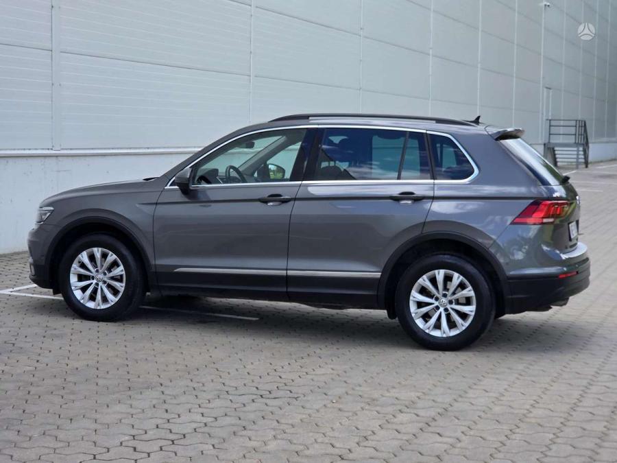 Pelēks Volkswagen Tiguan 2019 Rīga, ar dzinēja tilpumu 1.97 L un nobraukumu 178 tūkst. km par 15700 €, foto 26 vietnē AUTOMOTO.COM.LV