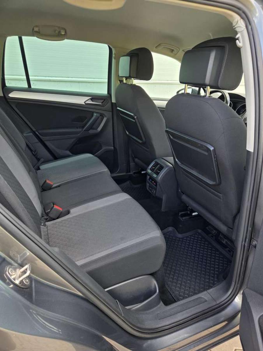 Pelēks Volkswagen Tiguan 2019 Rīga, ar dzinēja tilpumu 1.97 L un nobraukumu 178 tūkst. km par 15700 €, foto 49 vietnē AUTOMOTO.COM.LV