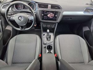 Pelēks Volkswagen Tiguan 2019 Rīga, ar dzinēja tilpumu 1.97 L un nobraukumu 178 tūkst. km par 15700 €, foto 60 vietnē AUTOMOTO.COM.LV
