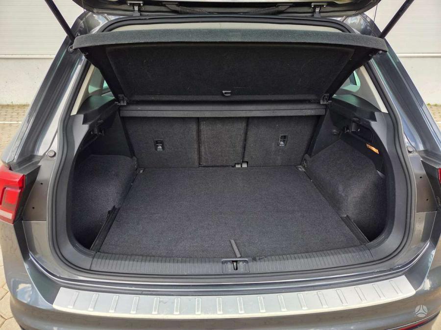 Pelēks Volkswagen Tiguan 2019 Rīga, ar dzinēja tilpumu 1.97 L un nobraukumu 178 tūkst. km par 15700 €, foto 61 vietnē AUTOMOTO.COM.LV