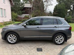 Grey Volkswagen Tiguan 2019 in Jurmala, with an engine capacity of 2.00 L and mileage of 55 thousand km for 20800 €, photo 6 on AUTOMOTO.COM.LV