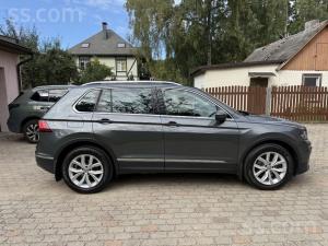 Grey Volkswagen Tiguan 2019 in Jurmala, with an engine capacity of 2.00 L and mileage of 55 thousand km for 20800 €, photo 7 on AUTOMOTO.COM.LV