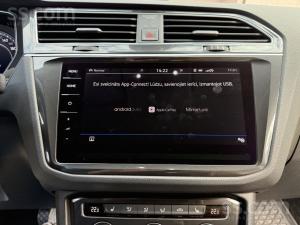 Grey Volkswagen Tiguan 2019 in Jurmala, with an engine capacity of 2.00 L and mileage of 55 thousand km for 20800 €, photo 14 on AUTOMOTO.COM.LV