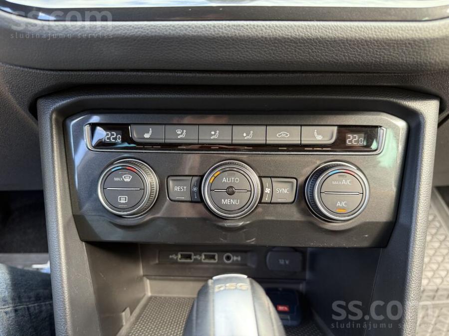 Grey Volkswagen Tiguan 2019 in Jurmala, with an engine capacity of 2.00 L and mileage of 55 thousand km for 20800 €, photo 16 on AUTOMOTO.COM.LV