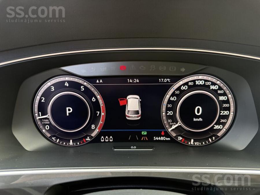 Grey Volkswagen Tiguan 2019 in Jurmala, with an engine capacity of 2.00 L and mileage of 55 thousand km for 20800 €, photo 19 on AUTOMOTO.COM.LV