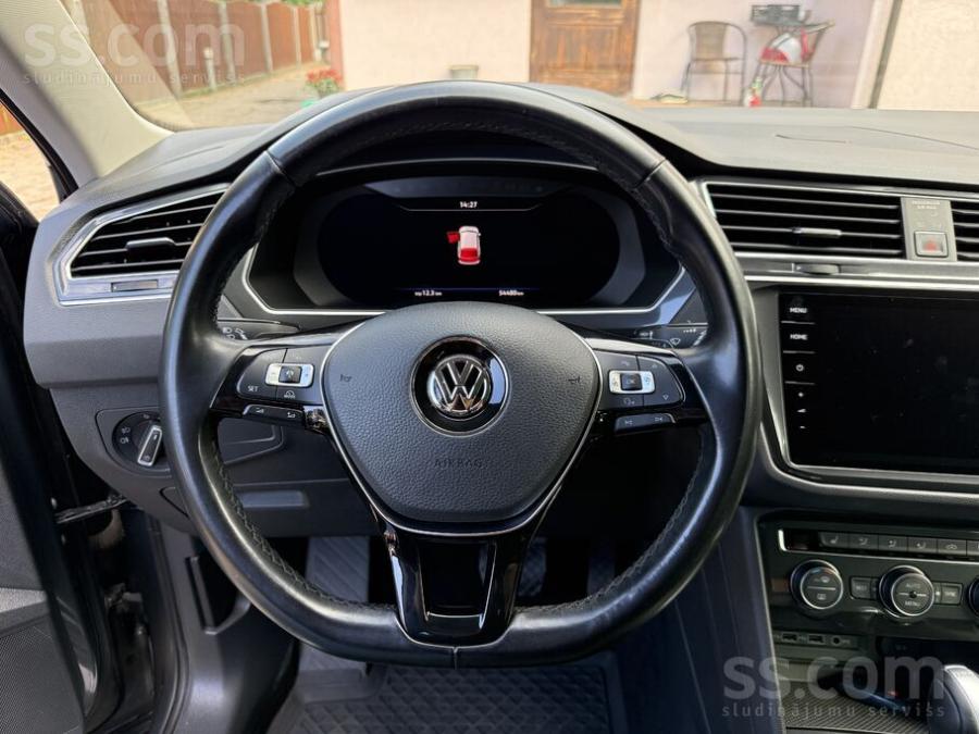 Grey Volkswagen Tiguan 2019 in Jurmala, with an engine capacity of 2.00 L and mileage of 55 thousand km for 20800 €, photo 25 on AUTOMOTO.COM.LV