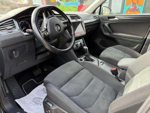 Grey Volkswagen Tiguan 2019 in Klaipeda, with an engine capacity of 1.97 L and mileage of 160 thousand km for 18900 €, photo 6 on AUTOMOTO.COM.LV