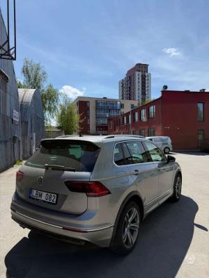 Grey Volkswagen Tiguan 2019 in Klaipeda, with an engine capacity of 1.97 L and mileage of 160 thousand km for 18900 €, photo 11 on AUTOMOTO.COM.LV