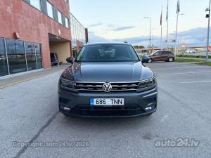 Grey Volkswagen Tiguan 2019 in Tallinn, with an engine capacity of 1.50 L and mileage of 121 thousand km for 17900 €, photo 5 on AUTOMOTO.COM.LV