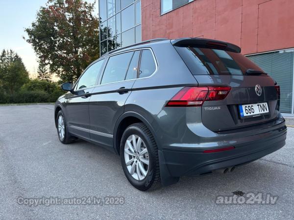 Grey Volkswagen Tiguan 2019 in Tallinn, with an engine capacity of 1.50 L and mileage of 121 thousand km for 17900 €, photo 6 on AUTOMOTO.COM.LV