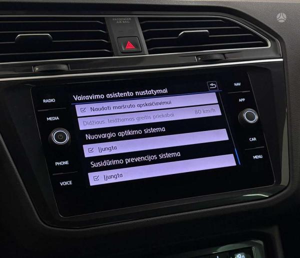 Grey Volkswagen Tiguan 2019 in Marijampole, with an engine capacity of 1.97 L and mileage of 268 thousand km for 17999 €, photo 7 on AUTOMOTO.COM.LV