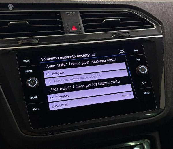 Grey Volkswagen Tiguan 2019 in Marijampole, with an engine capacity of 1.97 L and mileage of 268 thousand km for 17999 €, photo 10 on AUTOMOTO.COM.LV