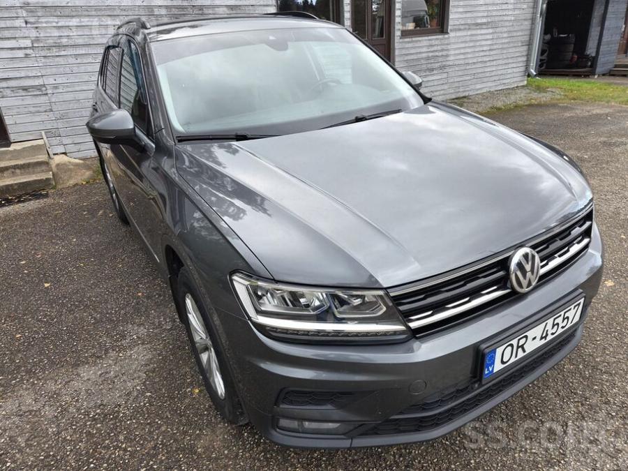 Pelēks Volkswagen Tiguan 2019 Valmiera, ar dzinēja tilpumu 2.00 L un nobraukumu 230 tūkst. km par 15500 €, foto 3 vietnē AUTOMOTO.COM.LV