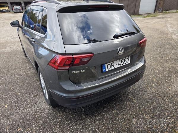 Фольксваген Тигуан 2019 в Валмиера на AUTOMOTO.COM.LV Серый Фольксваген Тигуан 2019 в Валмиера, объемом двигателя 2.00 л и пробегом 230 тыс. км за 15500 €, фото 6 на AUTOMOTO.COM.LV