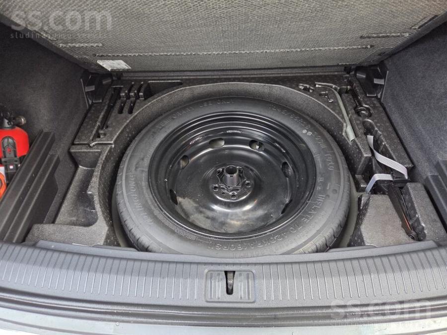 Pelēks Volkswagen Tiguan 2019 Valmiera, ar dzinēja tilpumu 2.00 L un nobraukumu 230 tūkst. km par 15500 €, foto 19 vietnē AUTOMOTO.COM.LV