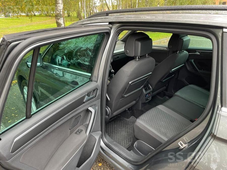 Grey Volkswagen Tiguan 2019 in Riga, with an engine capacity of 2.00 L and mileage of 174 thousand km for 12990 €, photo 9 on AUTOMOTO.COM.LV