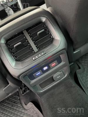 Grey Volkswagen Tiguan 2019 in Riga, with an engine capacity of 2.00 L and mileage of 174 thousand km for 12990 €, photo 10 on AUTOMOTO.COM.LV