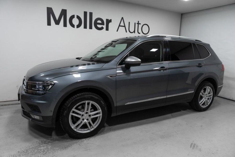 Pelēks Volkswagen Tiguan 2019 Viļņa, ar dzinēja tilpumu 2.00 L un nobraukumu 258 tūkst. km par 15950 €, foto 3 vietnē AUTOMOTO.COM.LV