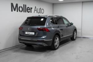 Pelēks Volkswagen Tiguan 2019 Viļņa, ar dzinēja tilpumu 2.00 L un nobraukumu 258 tūkst. km par 15950 €, foto 4 vietnē AUTOMOTO.COM.LV