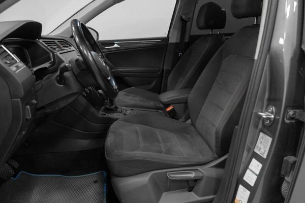 Volkswagen Tiguan 2019 Viļņa vietnē Pelēks Volkswagen Tiguan 2019 Viļņa, ar dzinēja tilpumu 2.00 L un nobraukumu 258 tūkst. km par 15950 €, foto 6 vietnē AUTOMOTO.COM.LV