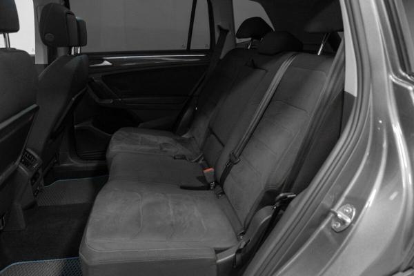Volkswagen Tiguan 2019 Viļņa vietnē Pelēks Volkswagen Tiguan 2019 Viļņa, ar dzinēja tilpumu 2.00 L un nobraukumu 258 tūkst. km par 15950 €, foto 7 vietnē AUTOMOTO.COM.LV