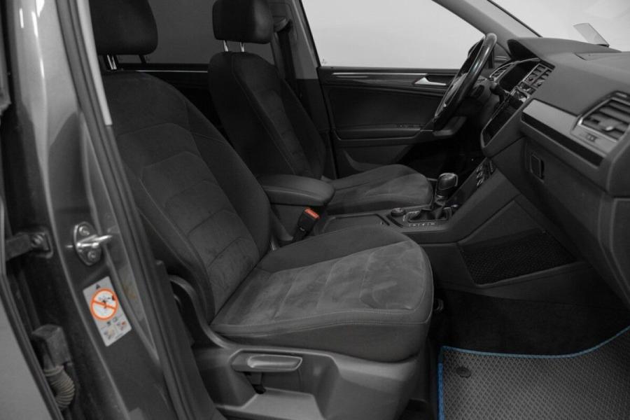 Pelēks Volkswagen Tiguan 2019 Viļņa, ar dzinēja tilpumu 2.00 L un nobraukumu 258 tūkst. km par 15950 €, foto 8 vietnē AUTOMOTO.COM.LV