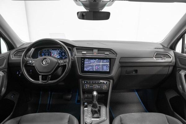 Volkswagen Tiguan 2019 Viļņa vietnē Pelēks Volkswagen Tiguan 2019 Viļņa, ar dzinēja tilpumu 2.00 L un nobraukumu 258 tūkst. km par 15950 €, foto 11 vietnē AUTOMOTO.COM.LV
