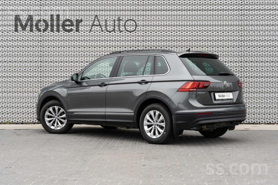 Grey Volkswagen Tiguan 2020 in Riga, with an engine capacity of 2.00 L and mileage of 148 thousand km for 7850 €, photo 3 on AUTOMOTO.COM.LV