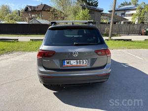 Pelēks Volkswagen Tiguan 2020 Rīga, ar dzinēja tilpumu 2.00 L un nobraukumu 148 tūkst. km par 24900 €, foto 4 vietnē AUTOMOTO.COM.LV