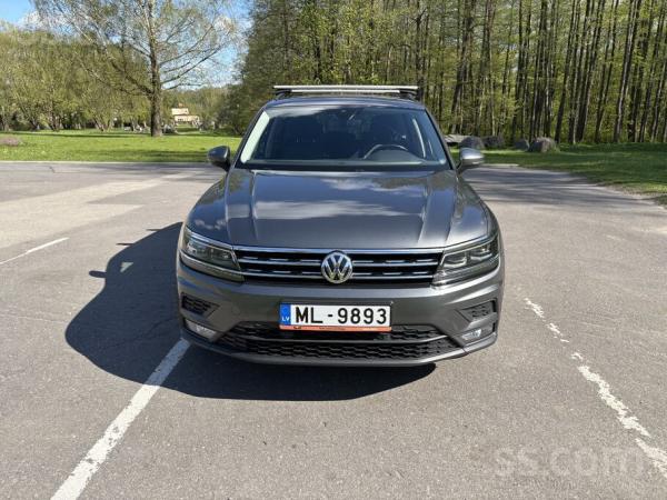 Pelēks Volkswagen Tiguan 2020 Rīga, ar dzinēja tilpumu 2.00 L un nobraukumu 148 tūkst. km par 24900 €, foto 5 vietnē AUTOMOTO.COM.LV