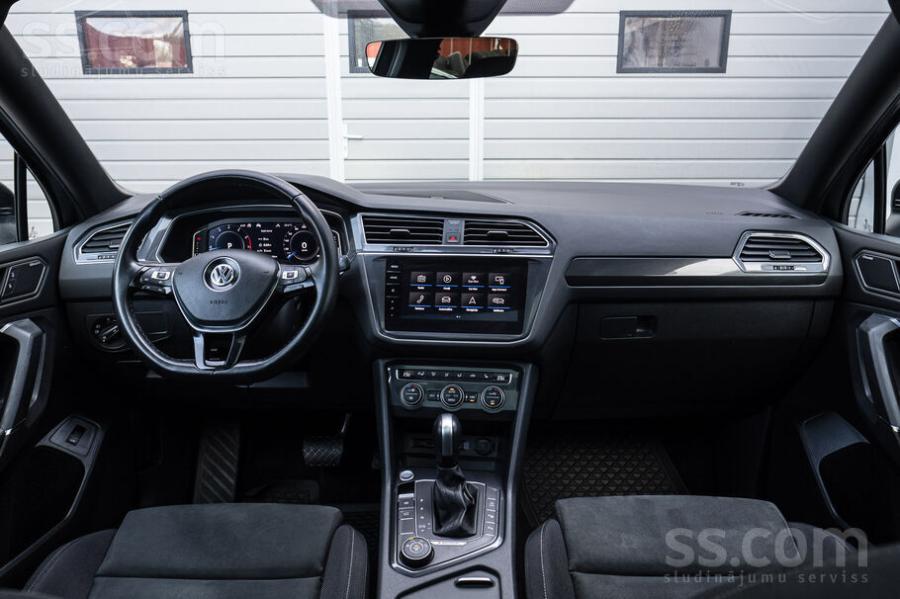 Pelēks Volkswagen Tiguan 2020 Jelgava, ar dzinēja tilpumu 2.00 L un nobraukumu 143 tūkst. km par 27250 €, foto 9 vietnē AUTOMOTO.COM.LV