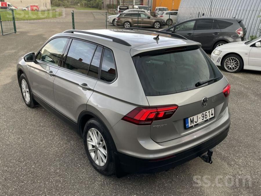 Pelēks Volkswagen Tiguan 2020 Rīga, ar dzinēja tilpumu 2.00 L un nobraukumu 0 tūkst. km par 25900 €, foto 5 vietnē AUTOMOTO.COM.LV