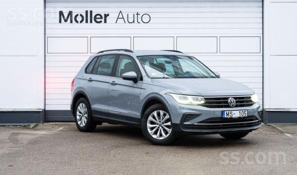 Grey Volkswagen Tiguan 2020 in Riga, with an engine capacity of 1.50 L and mileage of 45 thousand km for 24500 €, photo 2 on AUTOMOTO.COM.LV