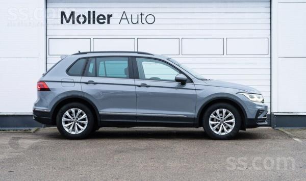Pelēks Volkswagen Tiguan 2020 Rīga, ar dzinēja tilpumu 1.50 L un nobraukumu 45 tūkst. km par 22700 €, foto 5 vietnē AUTOMOTO.COM.LV