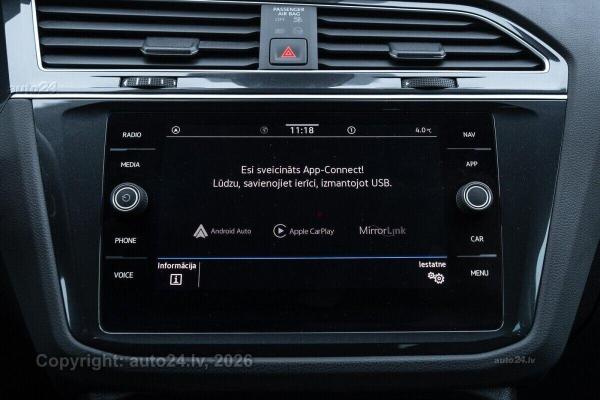 Pelēks Volkswagen Tiguan 2020 Rīga, ar dzinēja tilpumu 1.50 L un nobraukumu 45 tūkst. km par 24050 €, foto 11 vietnē AUTOMOTO.COM.LV