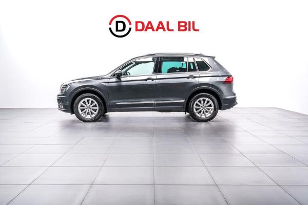 Grey Volkswagen Tiguan 2020 in Kaunas, with an engine capacity of 0.00 L and mileage of 51 thousand km for 28796 €, photo 1 on AUTOMOTO.COM.LV