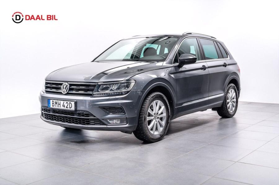 Grey Volkswagen Tiguan 2020 in Kaunas, with an engine capacity of 0.00 L and mileage of 51 thousand km for 28796 €, photo 2 on AUTOMOTO.COM.LV