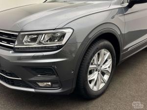 Grey Volkswagen Tiguan 2020 in Kaunas, with an engine capacity of 2.00 L and mileage of 50 thousand km for 30516 €, photo 6 on AUTOMOTO.COM.LV