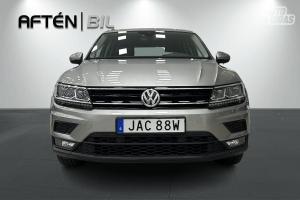 Grey Volkswagen Tiguan 2020 in Kaunas, with an engine capacity of 0.00 L and mileage of 75 thousand km for 27828 €, photo 3 on AUTOMOTO.COM.LV